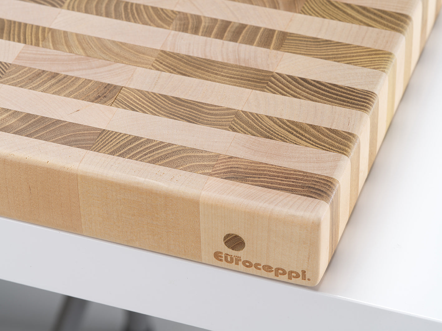 Tagliere in legno di design bicolor – Euroceppi Shop